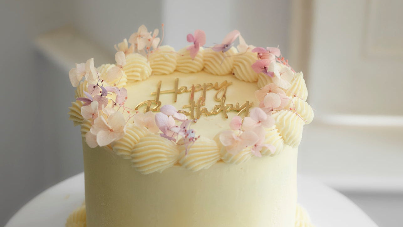 Classic Cakes London Delivery – Etoile Bakery